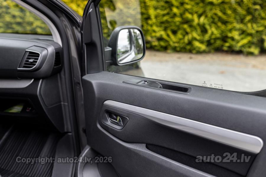 Pelēks Toyota Proace 2019 Tallina, ar dzinēja tilpumu 2.00 L un nobraukumu 79 tūkst. km par 19999 €, foto 19 vietnē AUTOMOTO.COM.LV