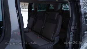Grey Toyota Proace 2020 in Tallinn, with an engine capacity of 2.00 L and mileage of 141 thousand km for 21900 €, photo 9 on AUTOMOTO.COM.LV