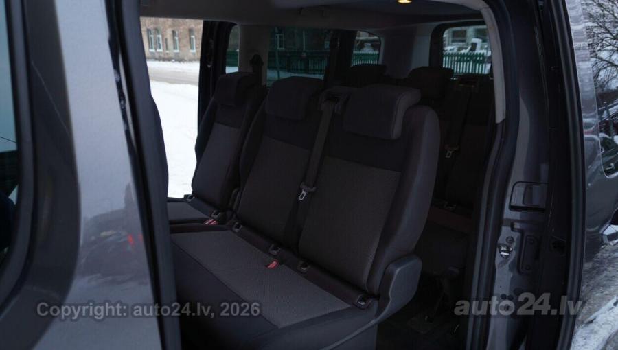 Grey Toyota Proace 2020 in Tallinn, with an engine capacity of 2.00 L and mileage of 141 thousand km for 21900 €, photo 9 on AUTOMOTO.COM.LV
