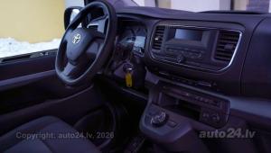 Grey Toyota Proace 2020 in Tallinn, with an engine capacity of 2.00 L and mileage of 141 thousand km for 21900 €, photo 12 on AUTOMOTO.COM.LV