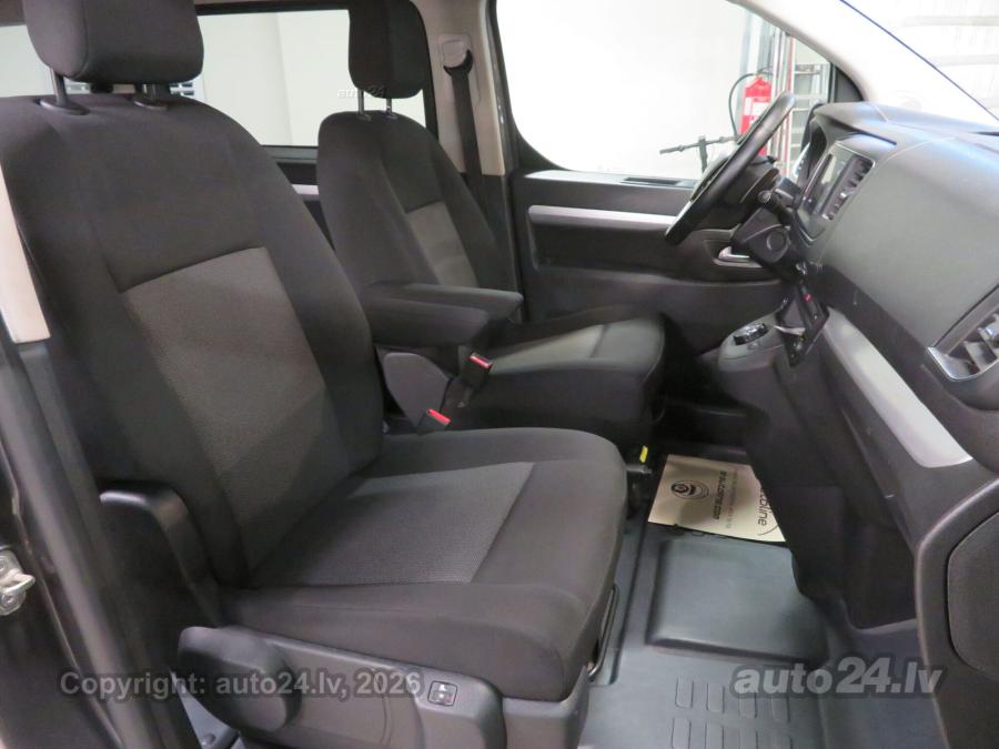 Pelēks Toyota Proace 2021 Tallina, ar dzinēja tilpumu 2.00 L un nobraukumu 196 tūkst. km par 19800 €, foto 5 vietnē AUTOMOTO.COM.LV