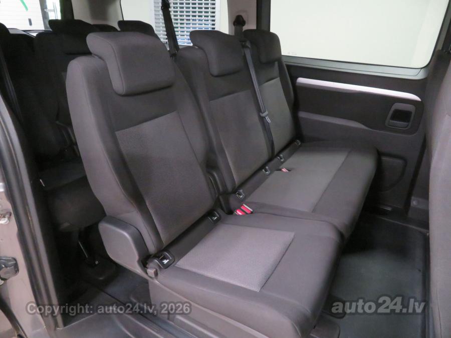 Pelēks Toyota Proace 2021 Tallina, ar dzinēja tilpumu 2.00 L un nobraukumu 196 tūkst. km par 19800 €, foto 6 vietnē AUTOMOTO.COM.LV