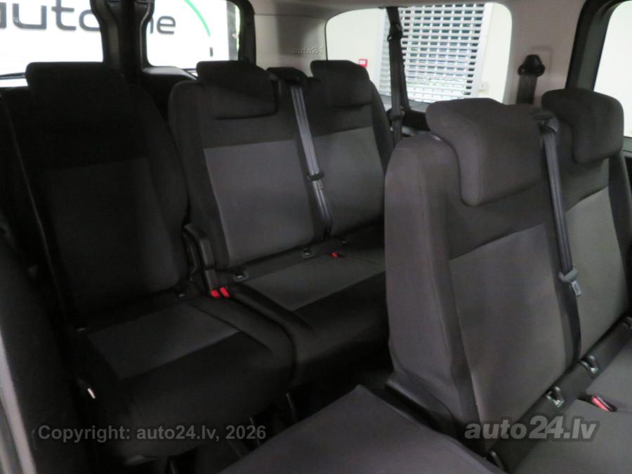 Pelēks Toyota Proace 2021 Tallina, ar dzinēja tilpumu 2.00 L un nobraukumu 196 tūkst. km par 19800 €, foto 7 vietnē AUTOMOTO.COM.LV