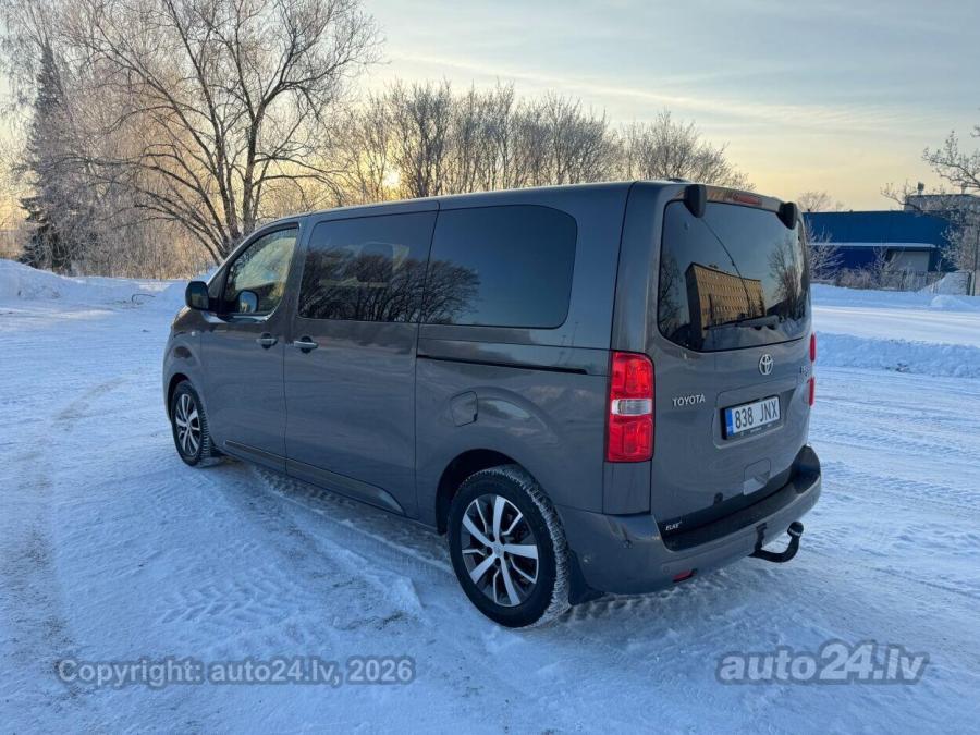 Grey Toyota Proace 2022 in Tallinn, with an engine capacity of 2.00 L and mileage of 136 thousand km for 34900 €, photo 6 on AUTOMOTO.COM.LV