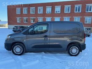 Pelēks Toyota Proace 2022 Ogre, ar dzinēja tilpumu 1.50 L un nobraukumu 120 tūkst. km par 16300 €, foto 5 vietnē AUTOMOTO.COM.LV