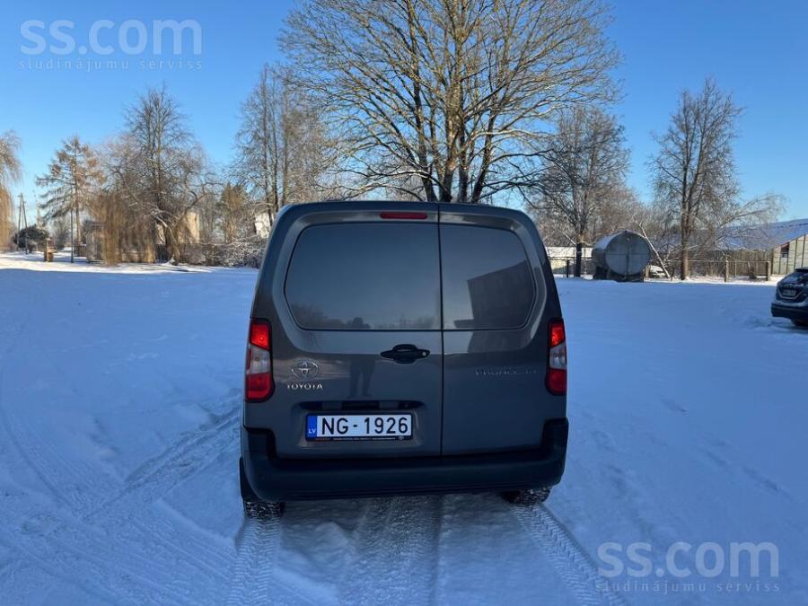 Pelēks Toyota Proace 2022 Ogre, ar dzinēja tilpumu 1.50 L un nobraukumu 120 tūkst. km par 16300 €, foto 7 vietnē AUTOMOTO.COM.LV