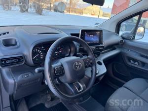 Pelēks Toyota Proace 2022 Ogre, ar dzinēja tilpumu 1.50 L un nobraukumu 120 tūkst. km par 16300 €, foto 10 vietnē AUTOMOTO.COM.LV