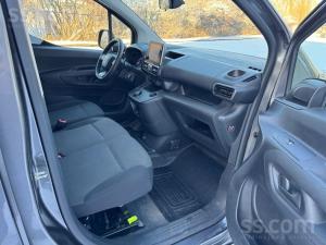 Pelēks Toyota Proace 2022 Ogre, ar dzinēja tilpumu 1.50 L un nobraukumu 120 tūkst. km par 16300 €, foto 12 vietnē AUTOMOTO.COM.LV
