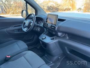 Pelēks Toyota Proace 2022 Ogre, ar dzinēja tilpumu 1.50 L un nobraukumu 120 tūkst. km par 16300 €, foto 13 vietnē AUTOMOTO.COM.LV