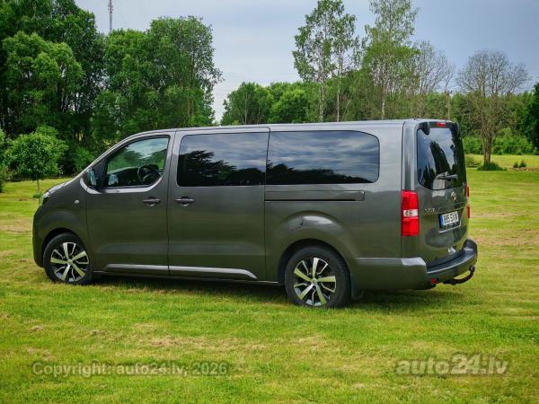 Pelēks Toyota Proace 2022 Tallina, ar dzinēja tilpumu 2.00 L un nobraukumu 98 tūkst. km par 34500 €, foto 3 vietnē AUTOMOTO.COM.LV