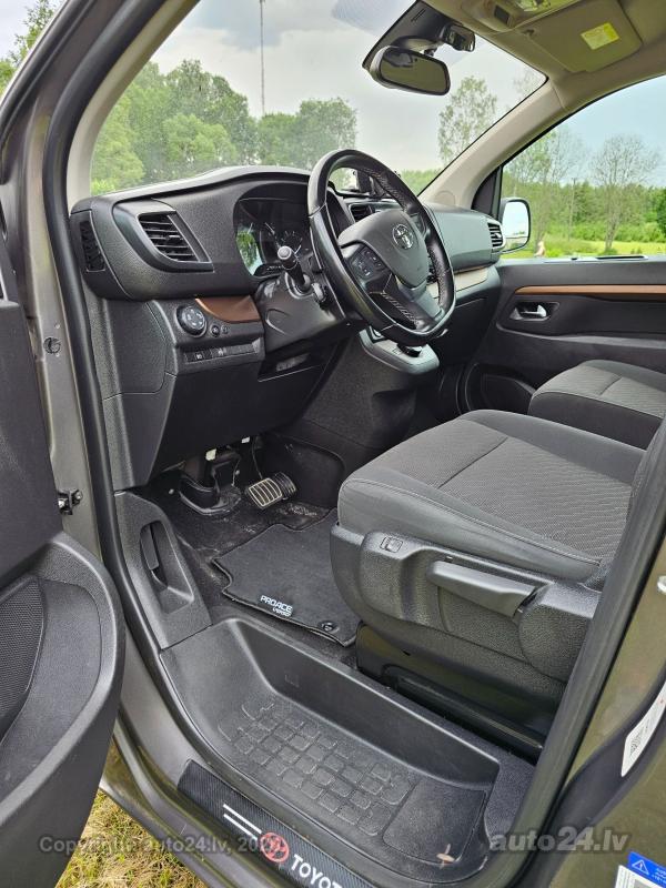 Pelēks Toyota Proace 2022 Tallina, ar dzinēja tilpumu 2.00 L un nobraukumu 98 tūkst. km par 34500 €, foto 6 vietnē AUTOMOTO.COM.LV