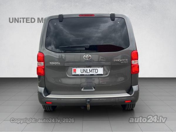 Pelēks Toyota Proace 2022 Tallina, ar dzinēja tilpumu 2.00 L un nobraukumu 123 tūkst. km par 23900 €, foto 5 vietnē AUTOMOTO.COM.LV