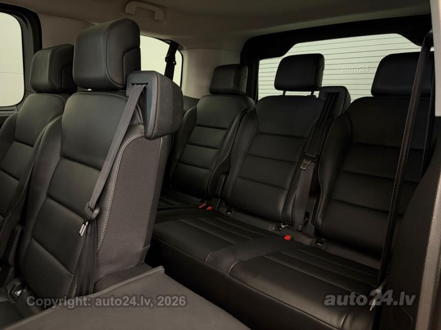 Grey Toyota Proace 2023 in Tallinn, with an engine capacity of 2.00 L and mileage of 68 thousand km for 32900 €, photo 10 on AUTOMOTO.COM.LV