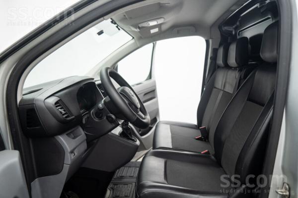 Toyota Proace 2017 in Riga, with an engine capacity of 1.60 L and mileage of 192 thousand km for 9998 €, photo 8 on AUTOMOTO.COM.LV