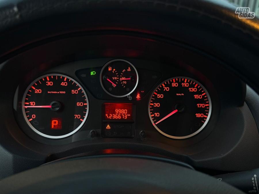 Toyota Proace 2015 Viļņa, ar dzinēja tilpumu 2.00 L un nobraukumu 237 tūkst. km par 4400 €, foto 14 vietnē AUTOMOTO.COM.LV