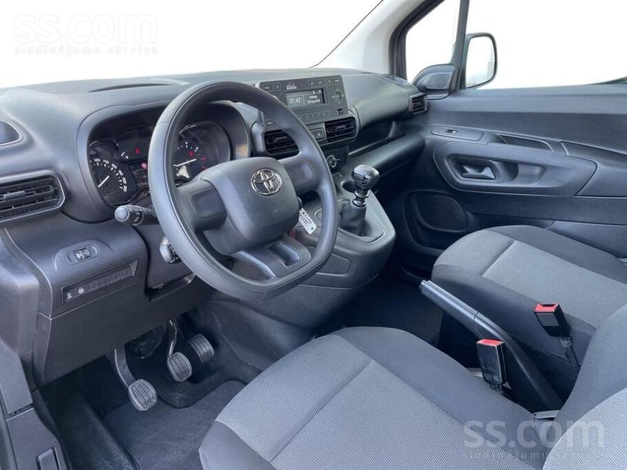 Toyota Proace 2022 in Riga, with an engine capacity of 1.20 L and mileage of 126 thousand km for 14990 €, photo 12 on AUTOMOTO.COM.LV