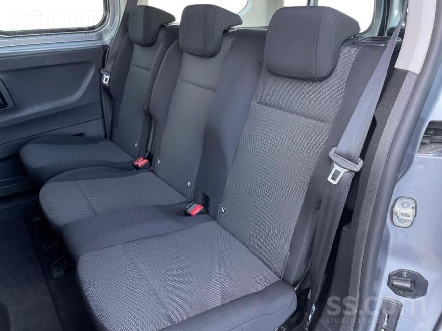 Toyota Proace 2022 in Riga, with an engine capacity of 1.20 L and mileage of 126 thousand km for 14990 €, photo 20 on AUTOMOTO.COM.LV