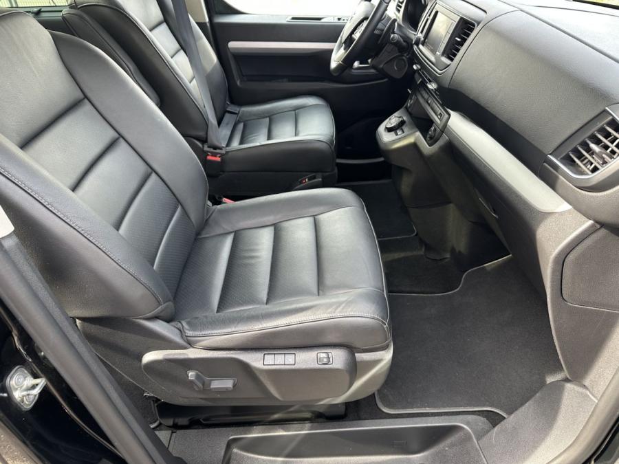 Toyota Proace 2024 in Vilnius, with an engine capacity of 2.00 L and mileage of 74 thousand km for 39950 €, photo 5 on AUTOMOTO.COM.LV