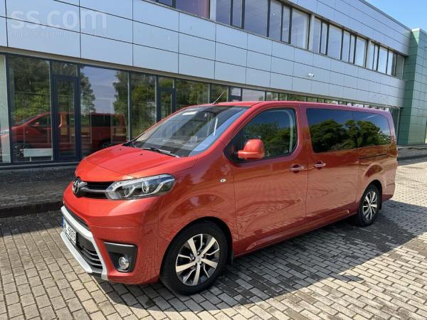 Orange Toyota Proace 2020 in Riga, with an engine capacity of 2.00 L and mileage of 104 thousand km for 27900 €, photo 1 on AUTOMOTO.COM.LV