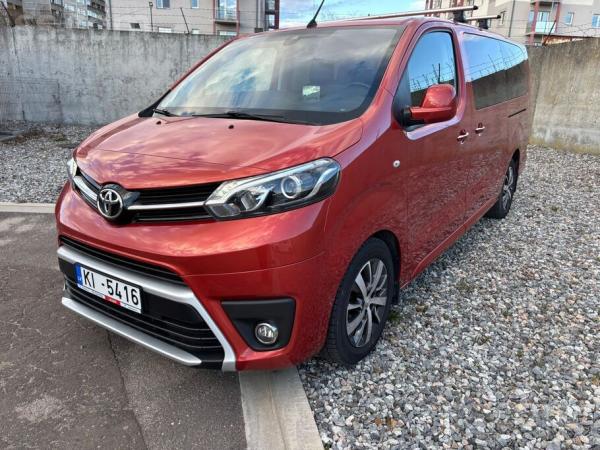 Orange Toyota Proace 2021 in Riga, with an engine capacity of 2.00 L and mileage of 93 thousand km for 29900 €, photo 2 on AUTOMOTO.COM.LV