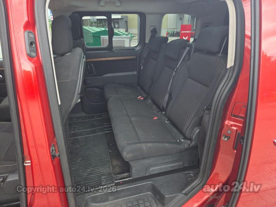 Orange Toyota Proace 2017 in Tartu, with an engine capacity of 2.00 L and mileage of 248 thousand km for 12000 €, photo 13 on AUTOMOTO.COM.LV