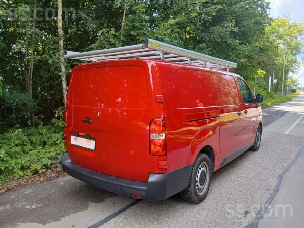 Red Toyota Proace 2023 in Ogre, with an engine capacity of 1.50 L and mileage of 79 thousand km for 18000 €, photo 6 on AUTOMOTO.COM.LV
