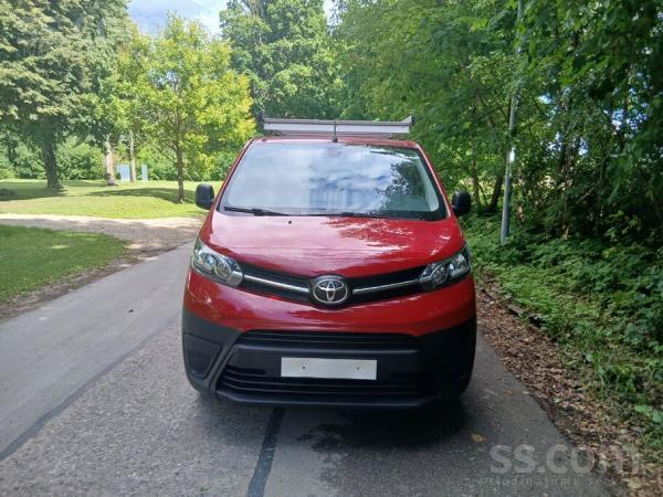 Red Toyota Proace 2023 in Ogre, with an engine capacity of 1.50 L and mileage of 79 thousand km for 18000 €, photo 9 on AUTOMOTO.COM.LV