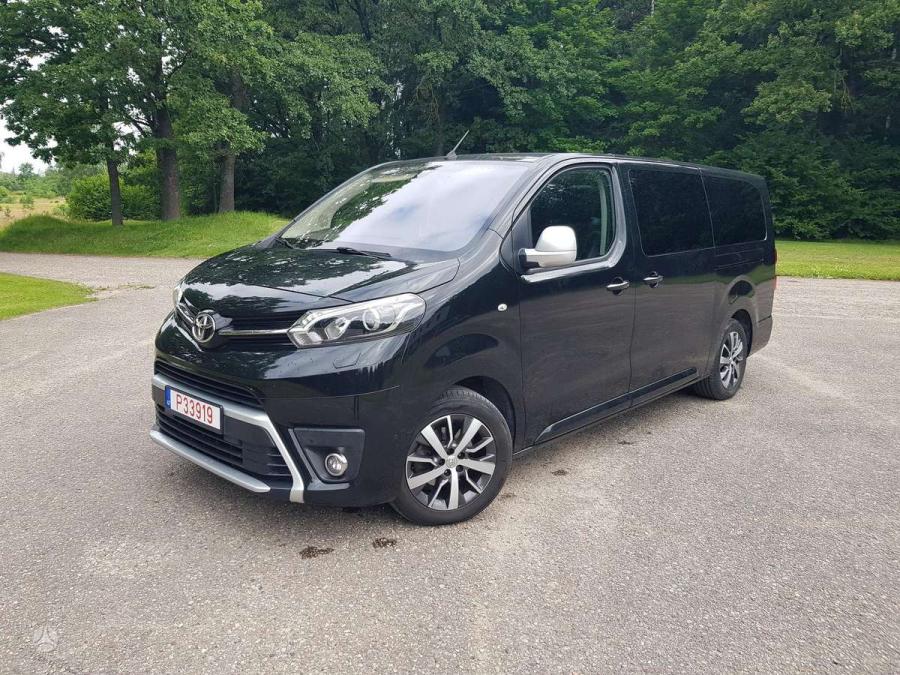 Melns Toyota proace-verso 2017 Viļņa, ar dzinēja tilpumu 2.00 L un nobraukumu 210 tūkst. km par 19800 €, foto 1 vietnē AUTOMOTO.COM.LV