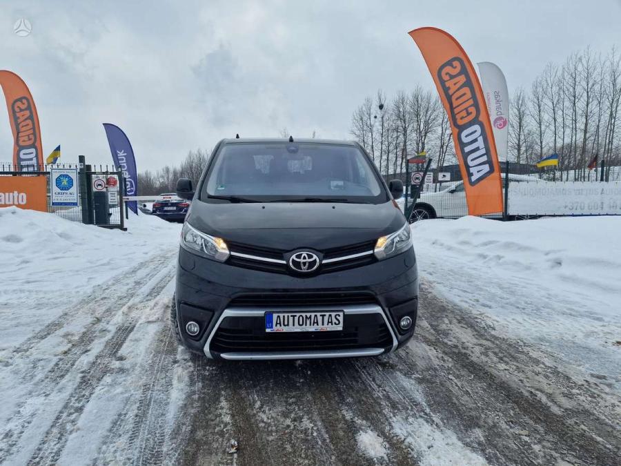 Melns Toyota proace-verso 2018 Kauņa, ar dzinēja tilpumu 2.00 L un nobraukumu 152 tūkst. km par 19890 €, foto 2 vietnē AUTOMOTO.COM.LV