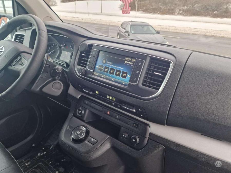 Melns Toyota proace-verso 2018 Kauņa, ar dzinēja tilpumu 2.00 L un nobraukumu 152 tūkst. km par 19890 €, foto 23 vietnē AUTOMOTO.COM.LV