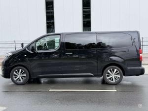 Black Toyota proace-verso 2019 in Vilnius, with an engine capacity of 2.00 L and mileage of 400 thousand km for 13900 €, photo 5 on AUTOMOTO.COM.LV