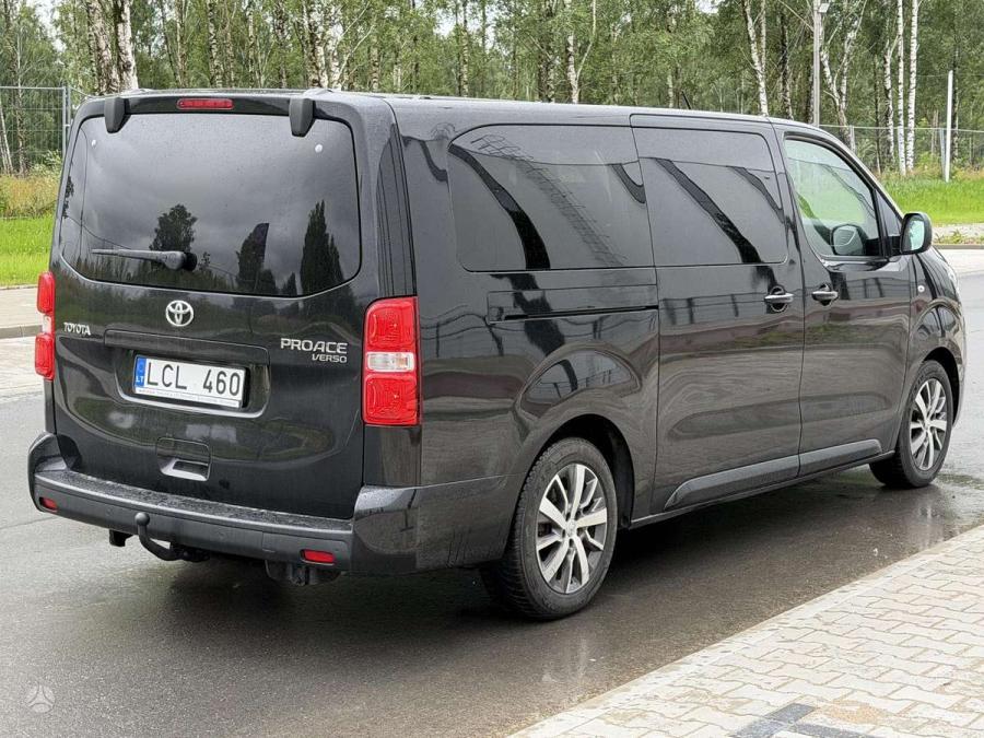Black Toyota proace-verso 2019 in Vilnius, with an engine capacity of 2.00 L and mileage of 400 thousand km for 13900 €, photo 6 on AUTOMOTO.COM.LV