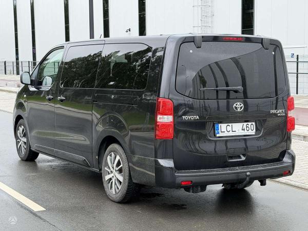 Melns Toyota proace-verso 2019 Viļņa, ar dzinēja tilpumu 2.00 L un nobraukumu 400 tūkst. km par 13900 €, foto 6 vietnē AUTOMOTO.COM.LV
