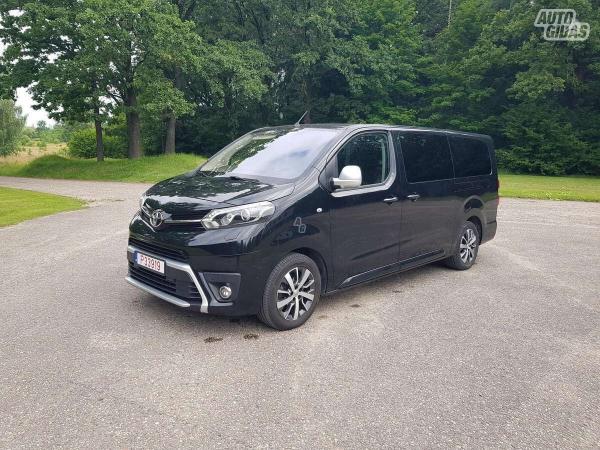 Black Toyota proace-verso 2017 in Vilnius, with an engine capacity of 2.00 L and mileage of 210 thousand km for 19800 €, photo 3 on AUTOMOTO.COM.LV