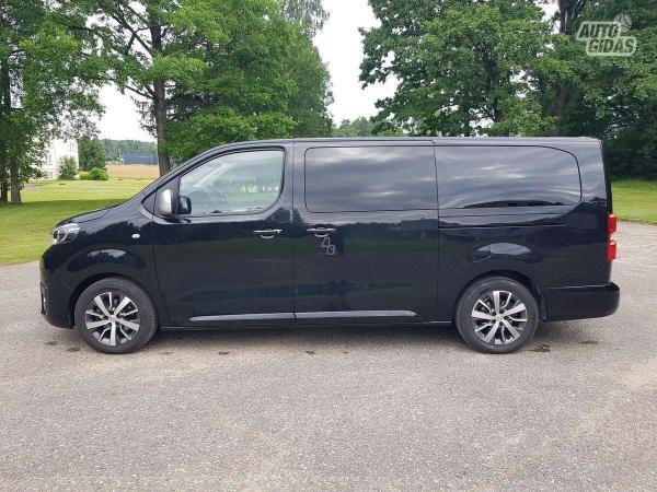 Black Toyota proace-verso 2017 in Vilnius, with an engine capacity of 2.00 L and mileage of 210 thousand km for 19800 €, photo 4 on AUTOMOTO.COM.LV