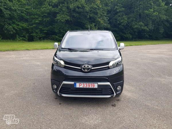 Black Toyota proace-verso 2017 in Vilnius, with an engine capacity of 2.00 L and mileage of 210 thousand km for 19800 €, photo 8 on AUTOMOTO.COM.LV