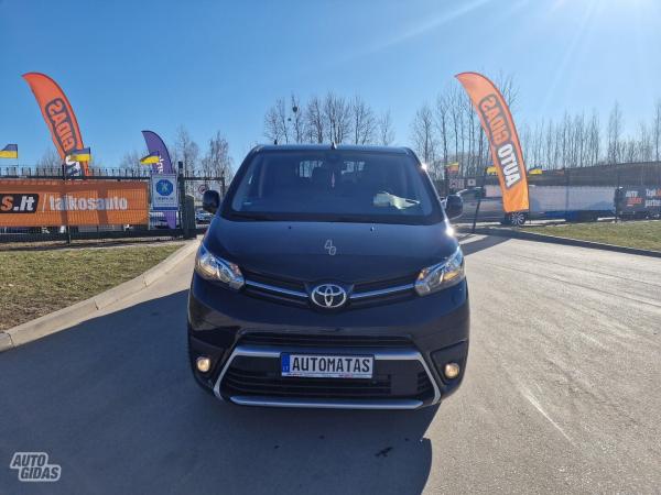 Melns Toyota proace-verso 2018 Kauņa, ar dzinēja tilpumu 2.00 L un nobraukumu 152 tūkst. km par 19500 €, foto 2 vietnē AUTOMOTO.COM.LV