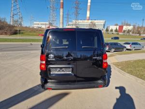 Black Toyota proace-verso 2018 in Kaunas, with an engine capacity of 2.00 L and mileage of 152 thousand km for 19500 €, photo 8 on AUTOMOTO.COM.LV