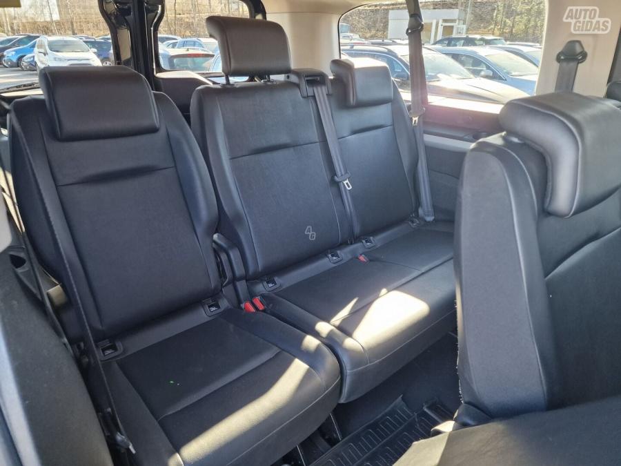 Black Toyota proace-verso 2018 in Kaunas, with an engine capacity of 2.00 L and mileage of 152 thousand km for 19500 €, photo 30 on AUTOMOTO.COM.LV