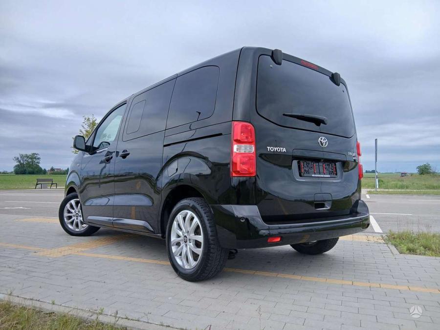 Черный Тойота Proace Verso 2019 в Мариямполе, объемом двигателя 2.00 л и пробегом 186 тыс. км за 16450 €, фото 7 на AUTOMOTO.COM.LV