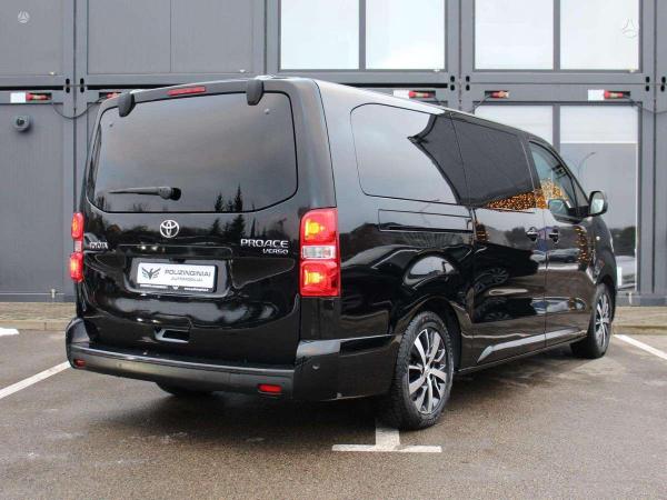 Melns Toyota proace-verso 2024 Viļņa, ar dzinēja tilpumu 2.00 L un nobraukumu 74 tūkst. km par 39950 €, foto 3 vietnē AUTOMOTO.COM.LV