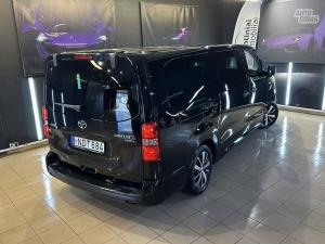 Melns Toyota proace-verso 2024 Avižieniai, ar dzinēja tilpumu 2.00 L un nobraukumu 74 tūkst. km par 39950 €, foto 3 vietnē AUTOMOTO.COM.LV
