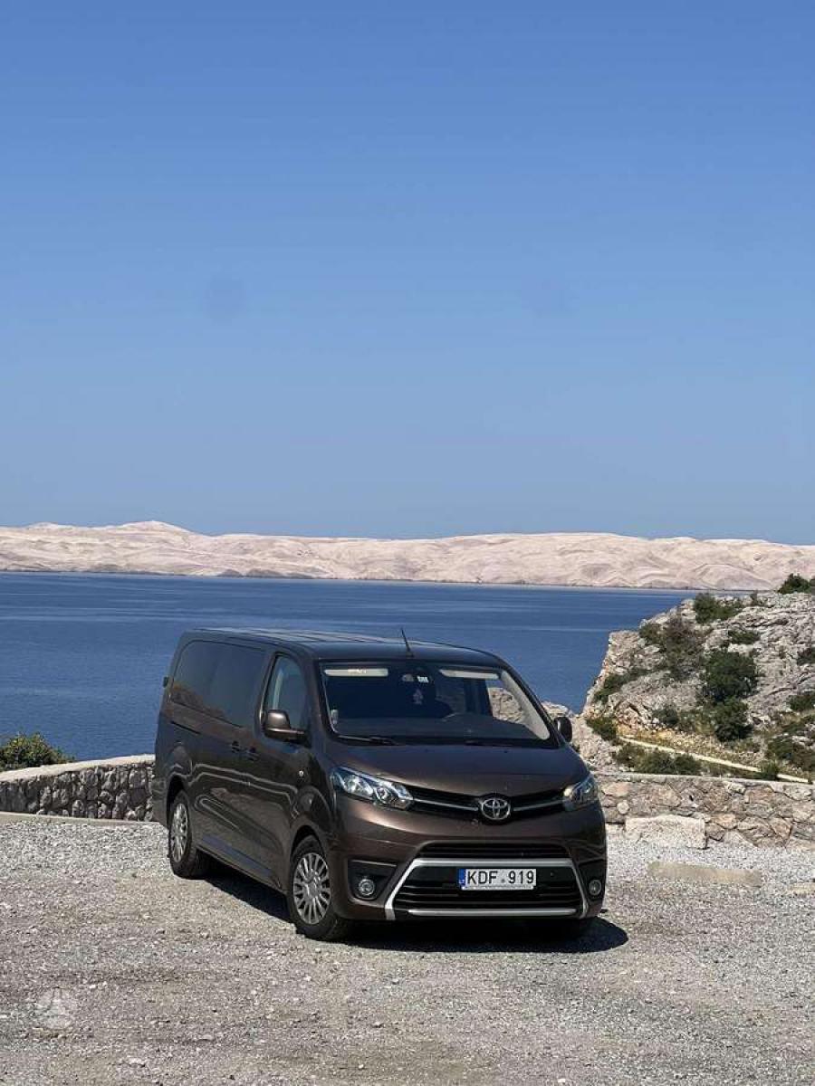 Brūns Toyota proace-verso 2017 Šalčininkai, ar dzinēja tilpumu 2.00 L un nobraukumu 264 tūkst. km par 16500 €, foto 1 vietnē AUTOMOTO.COM.LV