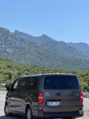 Brūns Toyota proace-verso 2017 Šalčininkai, ar dzinēja tilpumu 2.00 L un nobraukumu 264 tūkst. km par 16500 €, foto 3 vietnē AUTOMOTO.COM.LV
