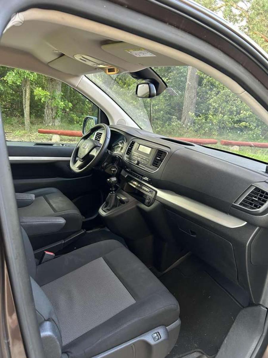 Brūns Toyota proace-verso 2017 Šalčininkai, ar dzinēja tilpumu 2.00 L un nobraukumu 264 tūkst. km par 16500 €, foto 8 vietnē AUTOMOTO.COM.LV