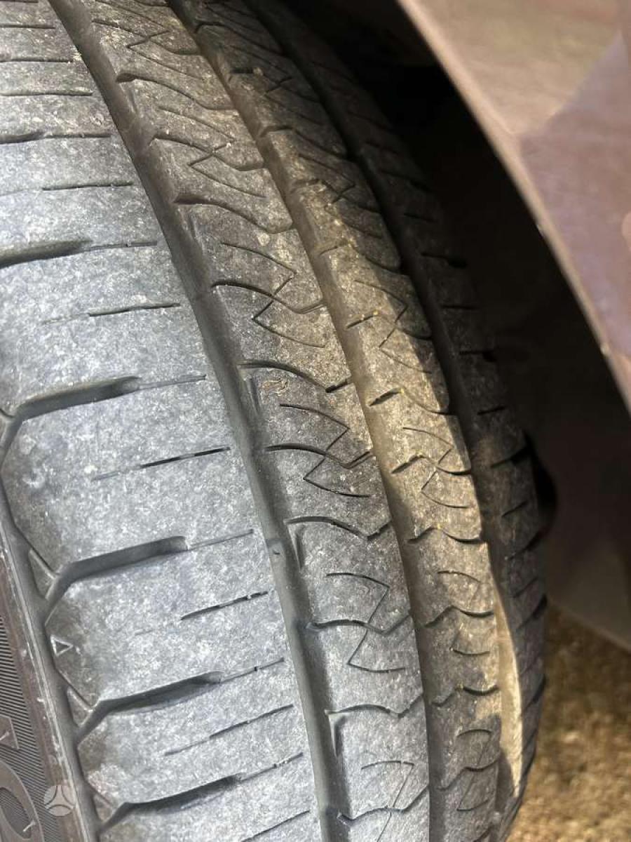 Brūns Toyota proace-verso 2017 Šalčininkai, ar dzinēja tilpumu 2.00 L un nobraukumu 264 tūkst. km par 16500 €, foto 17 vietnē AUTOMOTO.COM.LV