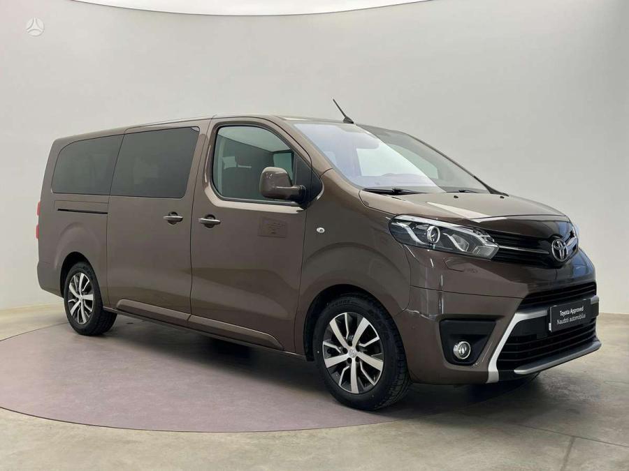 Brown Toyota proace-verso 2021 in Panevezys, with an engine capacity of 2.00 L and mileage of 145 thousand km for 30990 €, photo 3 on AUTOMOTO.COM.LV
