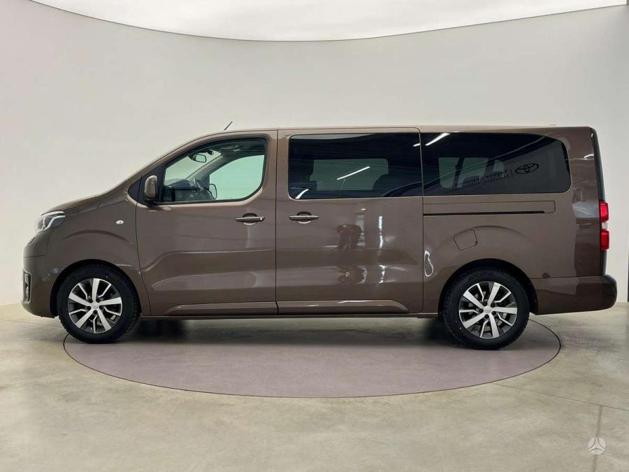 Brown Toyota proace-verso 2021 in Panevezys, with an engine capacity of 2.00 L and mileage of 145 thousand km for 30990 €, photo 5 on AUTOMOTO.COM.LV
