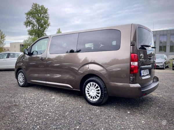Brown Toyota proace-verso 2018 in Vilnius, with an engine capacity of 2.00 L and mileage of 114 thousand km for 24499 €, photo 3 on AUTOMOTO.COM.LV