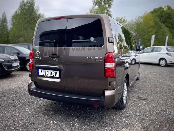 Brown Toyota proace-verso 2018 in Vilnius, with an engine capacity of 2.00 L and mileage of 114 thousand km for 24499 €, photo 5 on AUTOMOTO.COM.LV